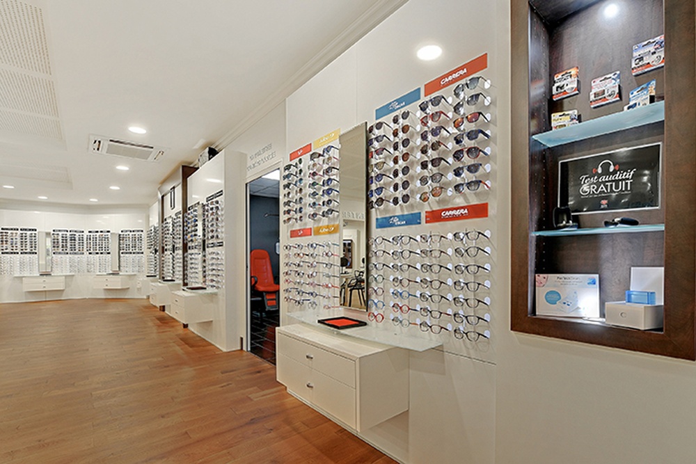 Optical Center eyewear store Opticien LE MANS Optical Center ...