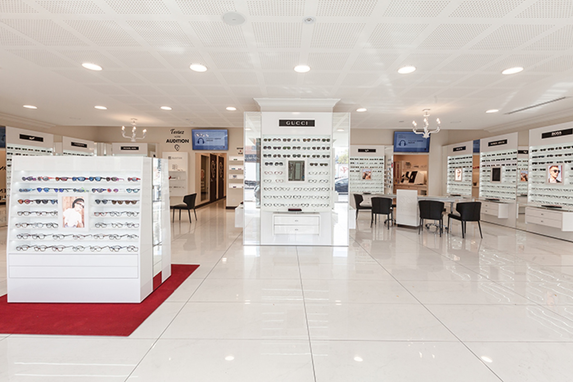 Optician MONTREAL : Optical Center – Eyewear store