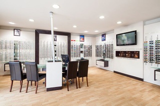 Optician Paris : Optical Center – Eyewear store