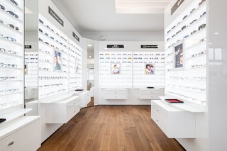 Optician Mouscron : Optical Center – Eyewear store