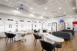 Optician MILTON KEYNES : Optical Center – Eyewear store