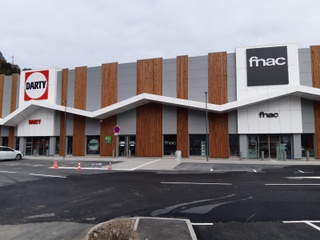 Magasin DARTY Sallanches - Darty - Electroménager, high-tech, atelier ...