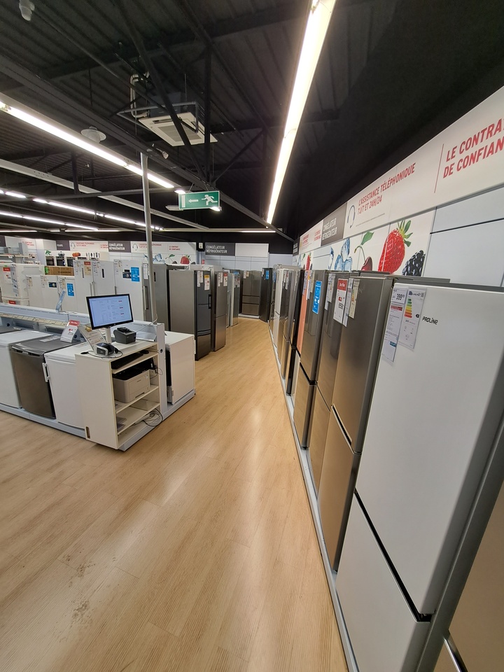 Magasin DARTY Oyonnax - Darty - Electroménager, high-tech, atelier de ...