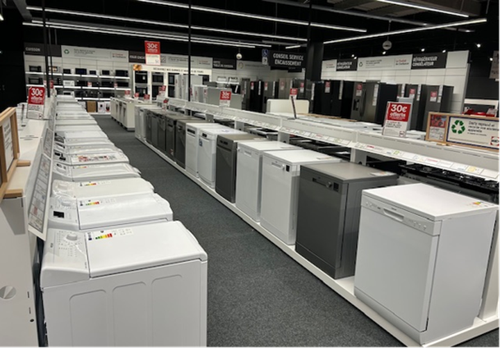 Magasin DARTY Besançon Chalezeule - Darty Corner Literie ...