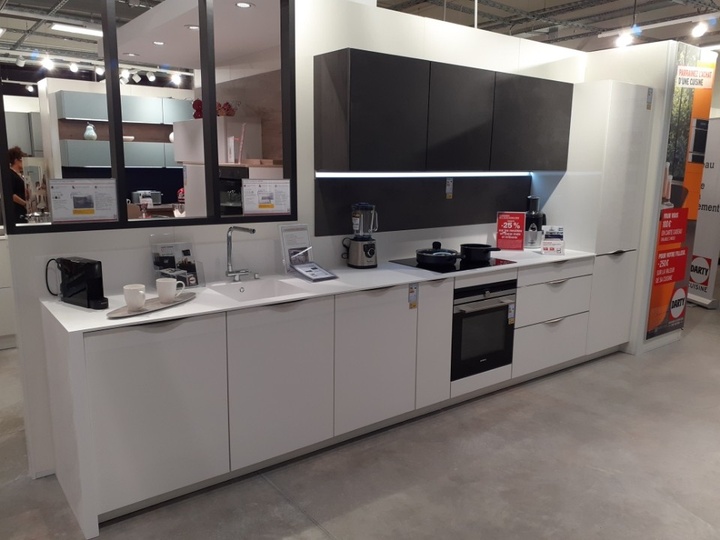 Magasin DARTY Niort - Darty Espace Cuisine - Electroménager, high-tech ...